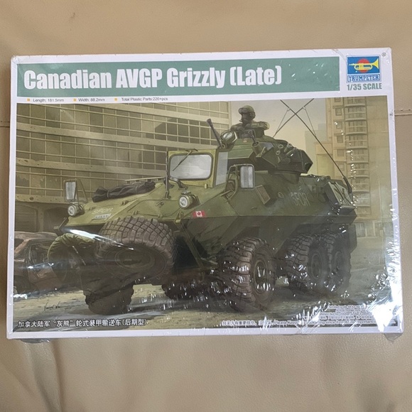 Trumpeter | Other | Trumpeter 505 Canadian Avgp Grizzly Late 135 ...